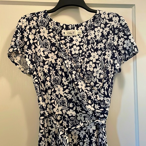 Eliza J | Dresses | Eliza J Faux Wrap Black White Floral Tie Waist Nwot ...